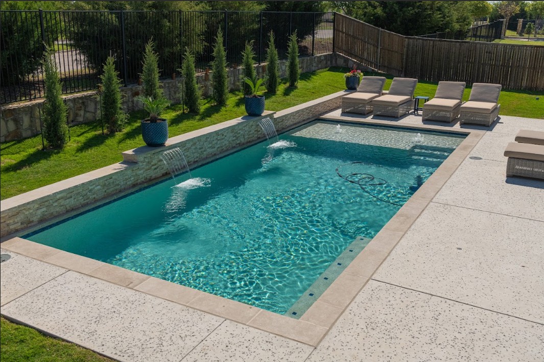 What Does it Cost to Build a Pool in McLendon-Chisholm